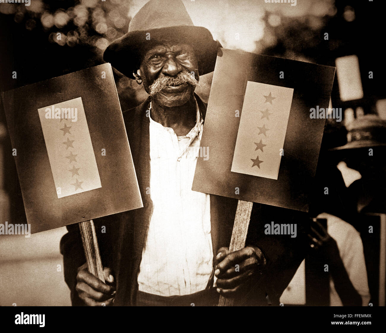 The Sims of Atlanta, Georgia, 87 years old, has eleven sons in the ...