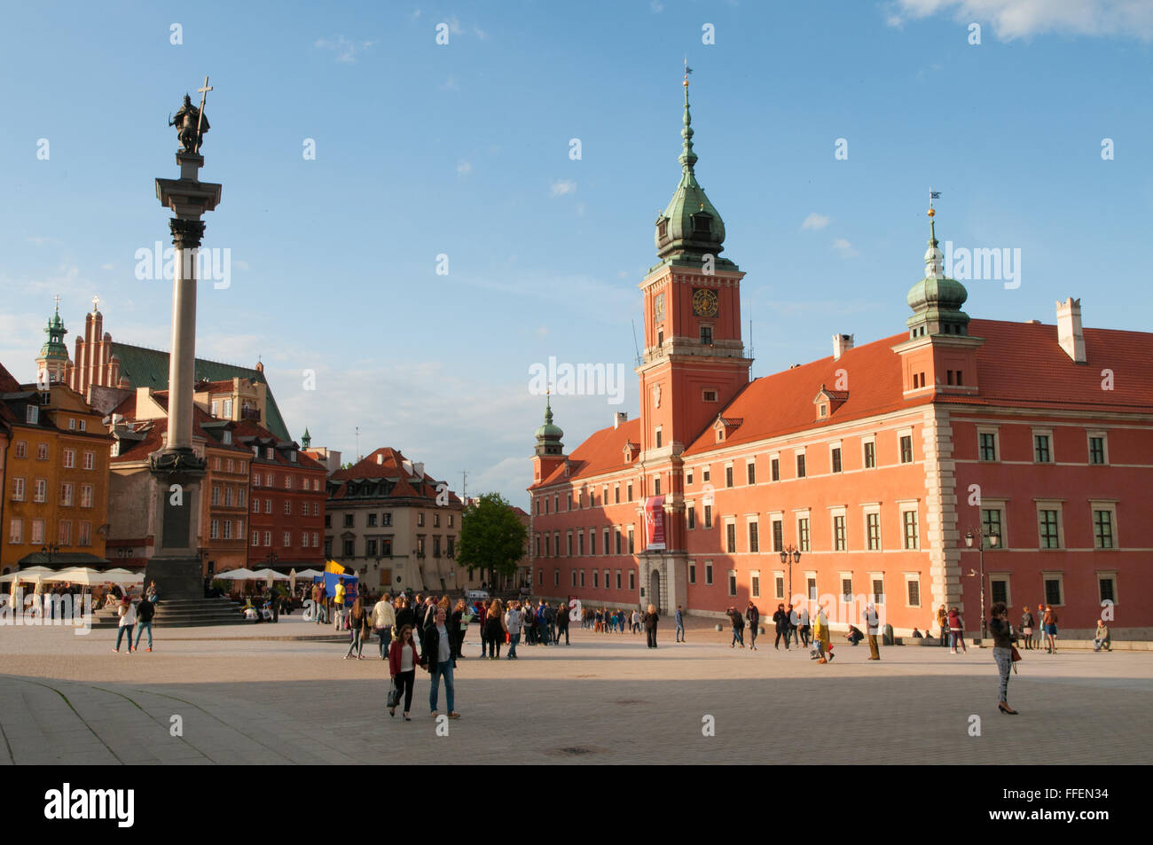 Warsaw Castle Square with Royal Castle Stock Photo - Alamy