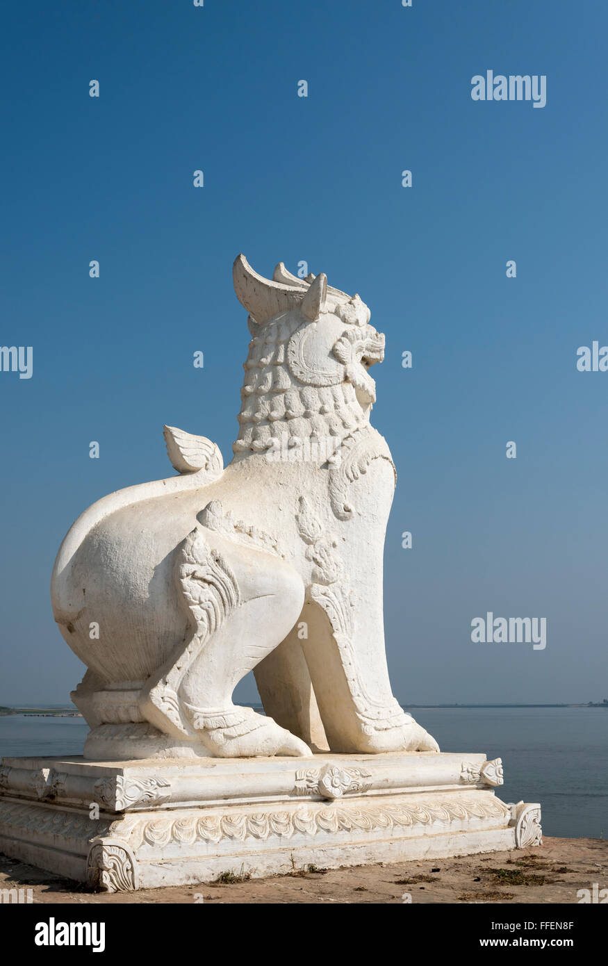 Mandalay myanmar lion hi-res stock photography and images - Alamy