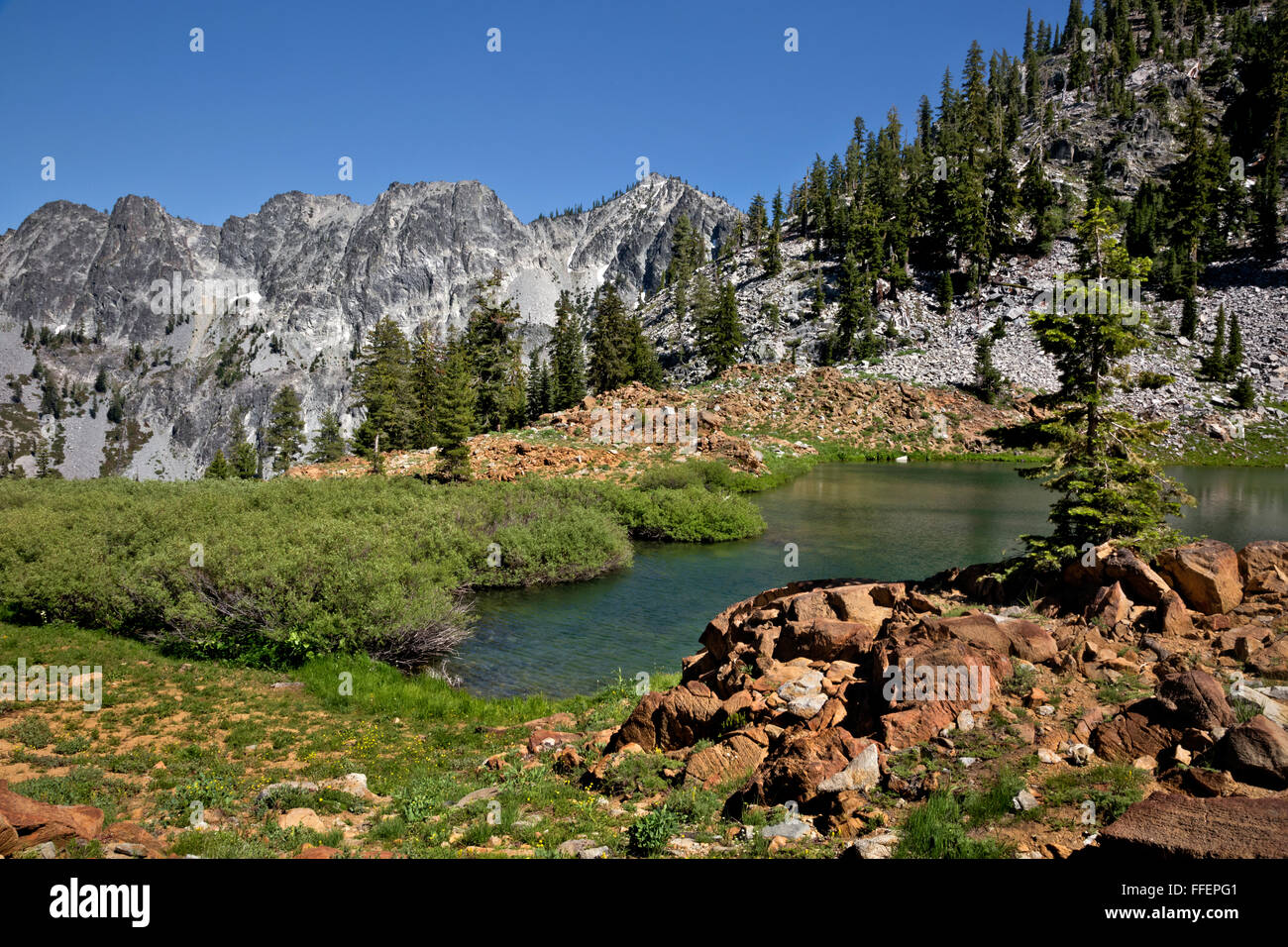 CALIFORNIA - Luella Lake and Gibson Peak from the Four Lakes Loop Trail ...