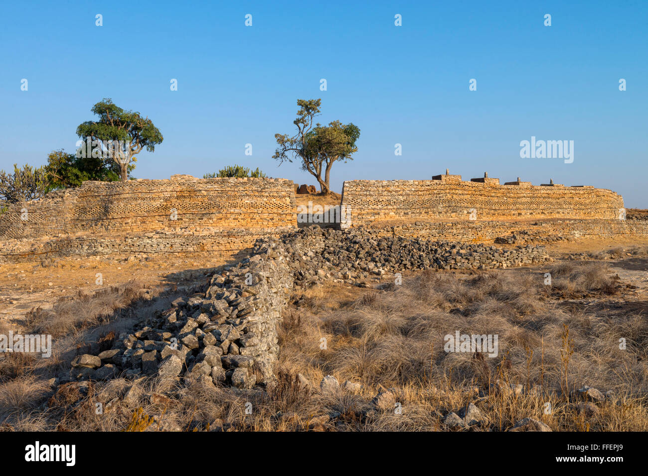 Naletale ruins in zimbabwe hi-res stock photography and images - Alamy