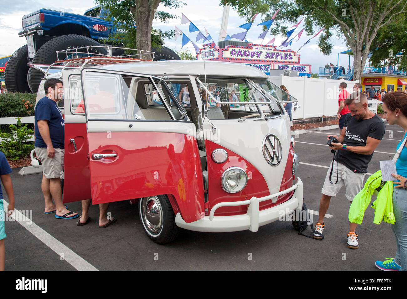 VW Camper van at Kissimmee Old Town weekly car cruise, Kissimmee ...