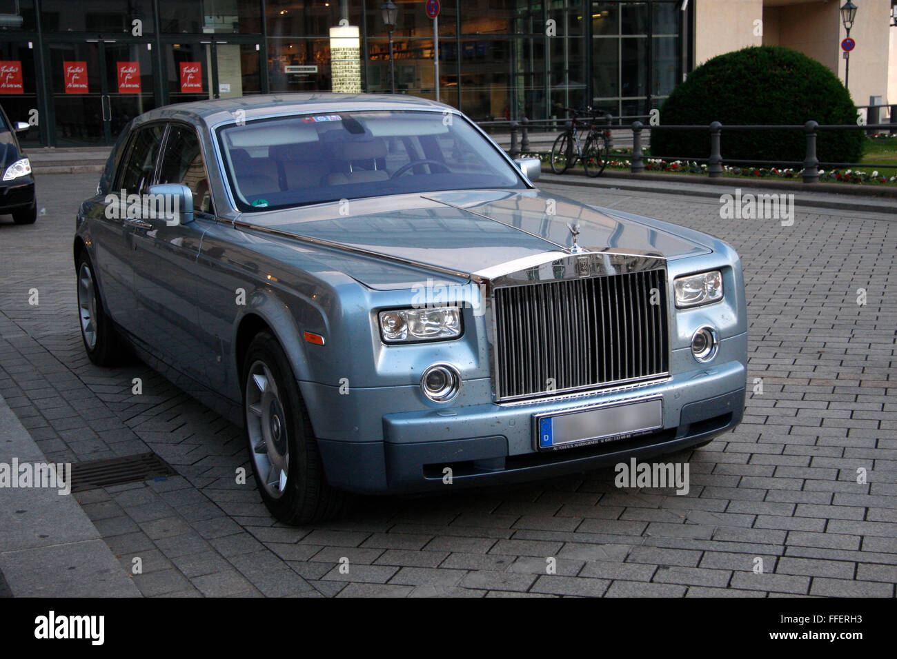 Rolls royce hi-res stock photography and images - Alamy