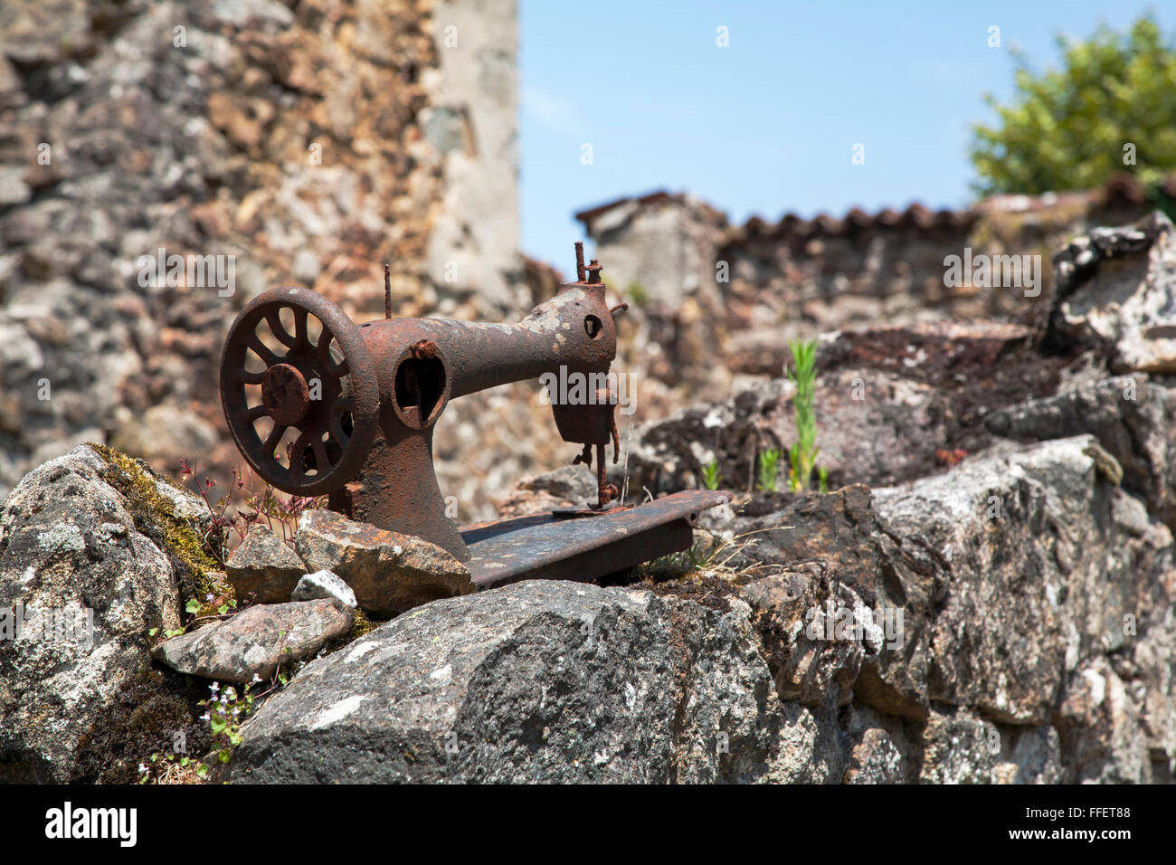 Rusting machine hi-res stock photography and images - Alamy