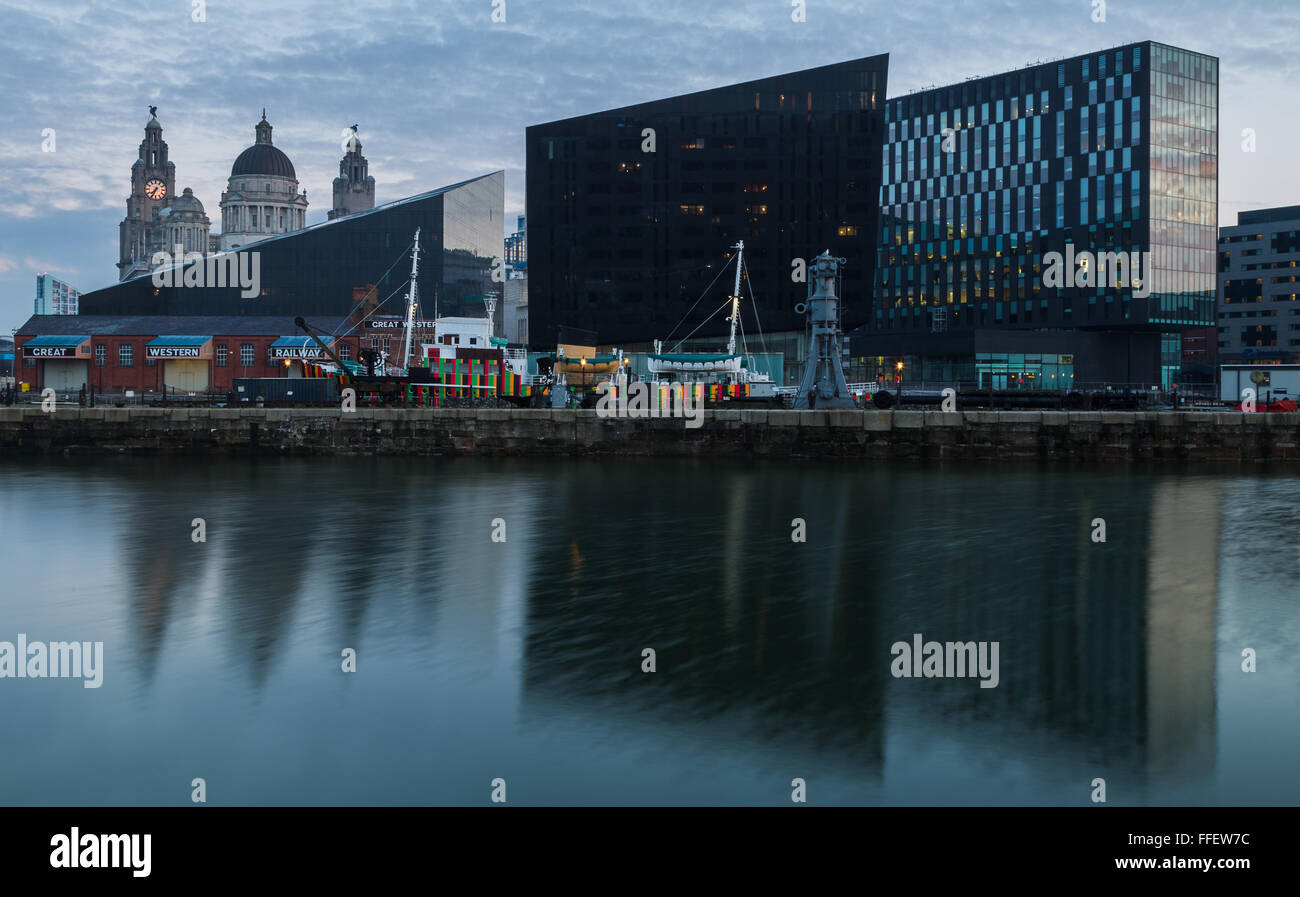 The iconic Three Graces (Port of Liverpool Building, Cunard Building ...