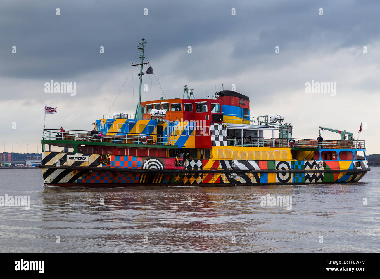 The Dazzle ferry (Ferry Across the Mersey/Mersey Ferry) seen ...