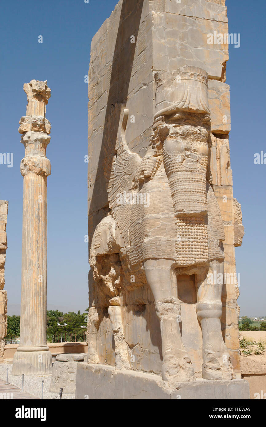 Bull-like figures in assyrian style on the Gate of all Nations ...