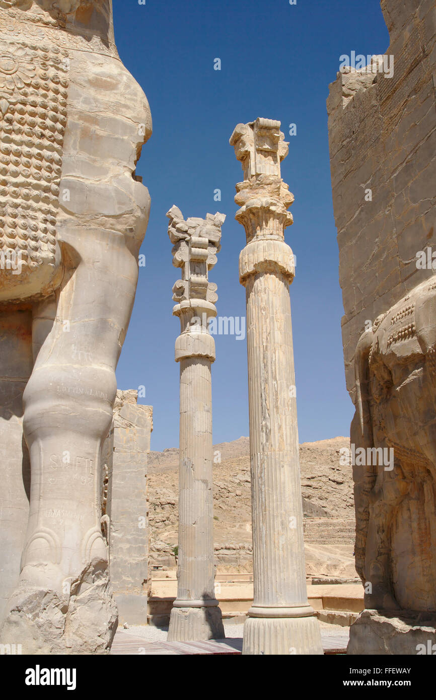 Gate of all nations detail persepolis hi-res stock photography and ...
