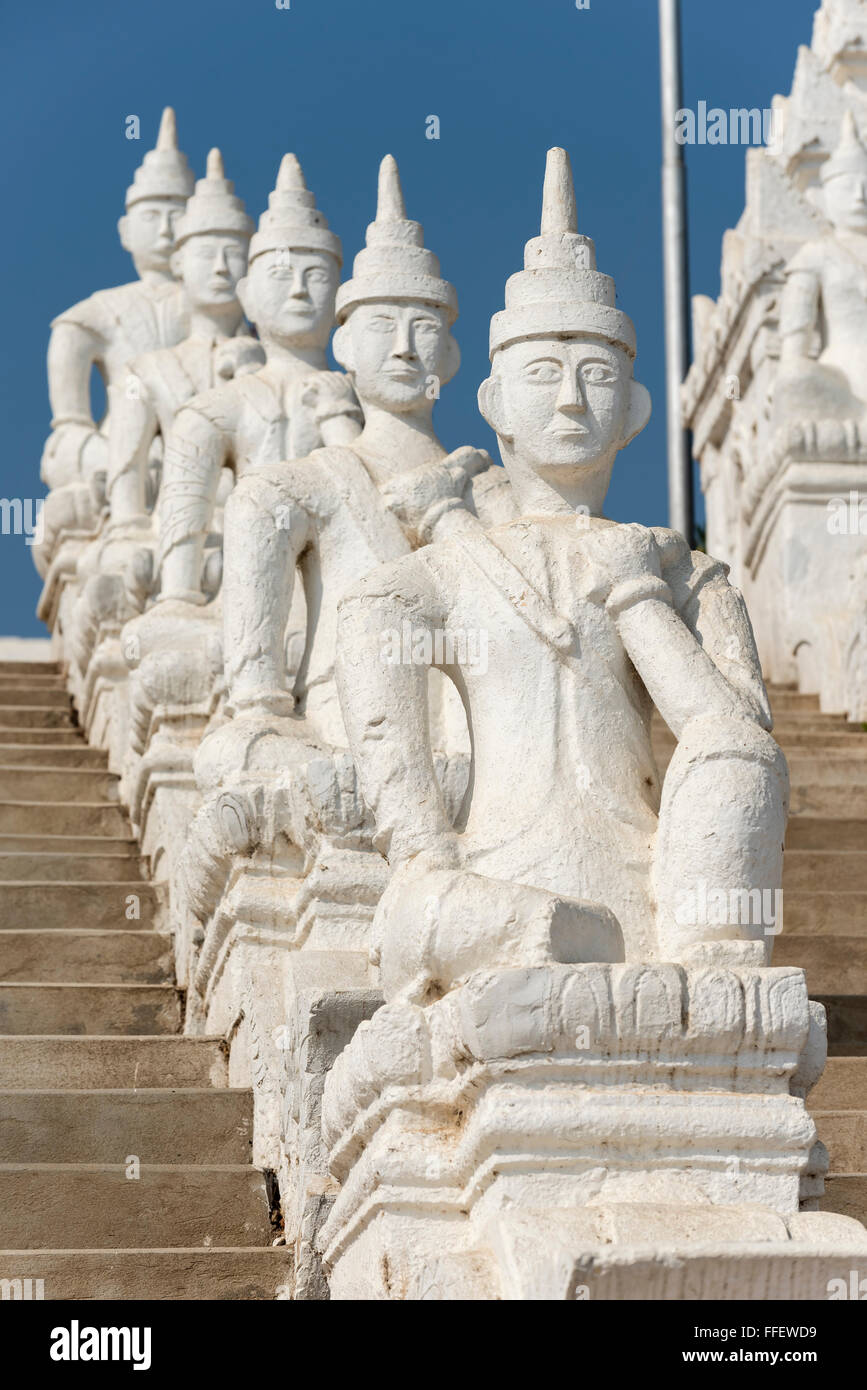 Statues myanmar hi-res stock photography and images - Alamy