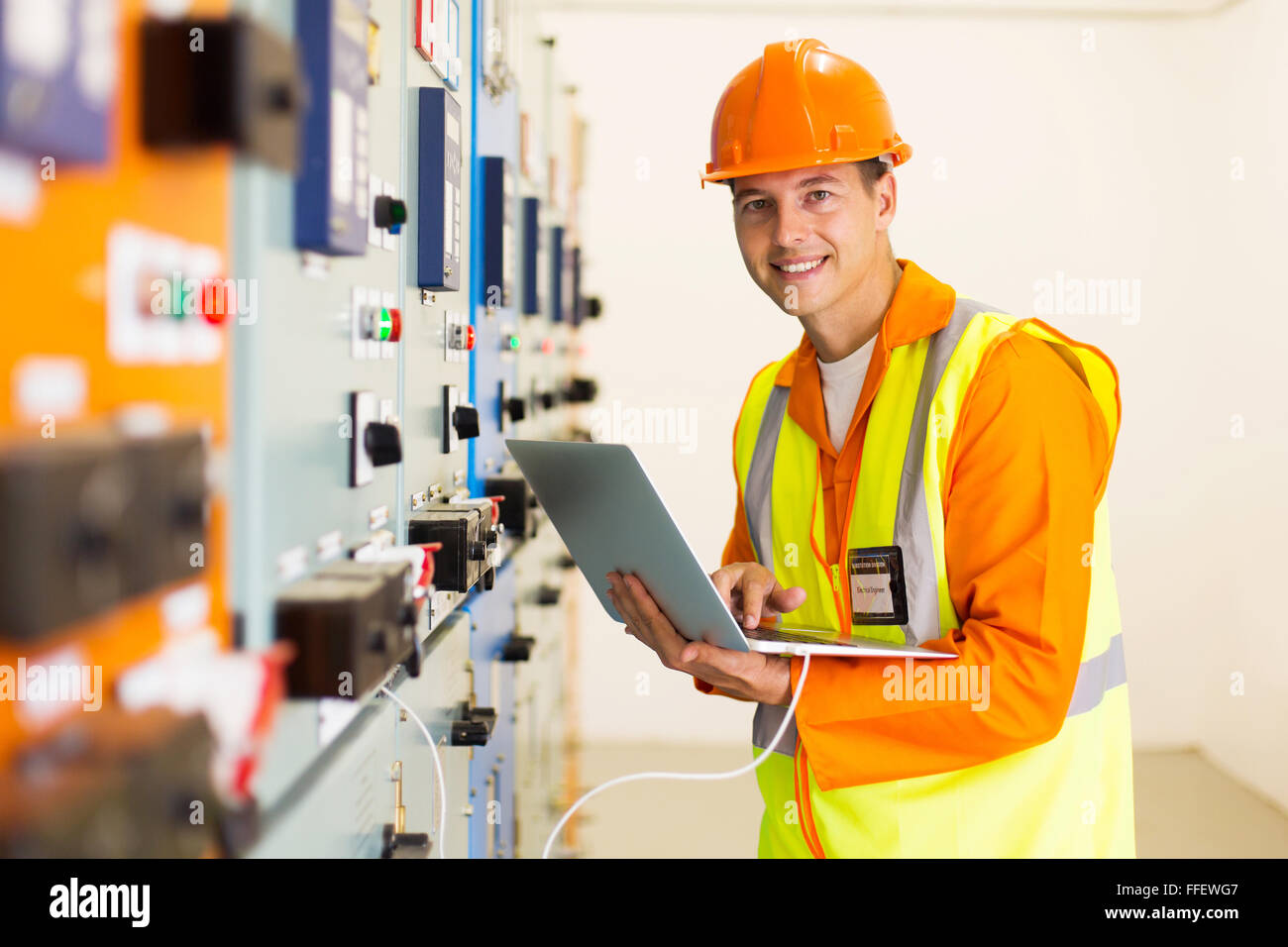 Computer engineer room hi-res stock photography and images - Alamy