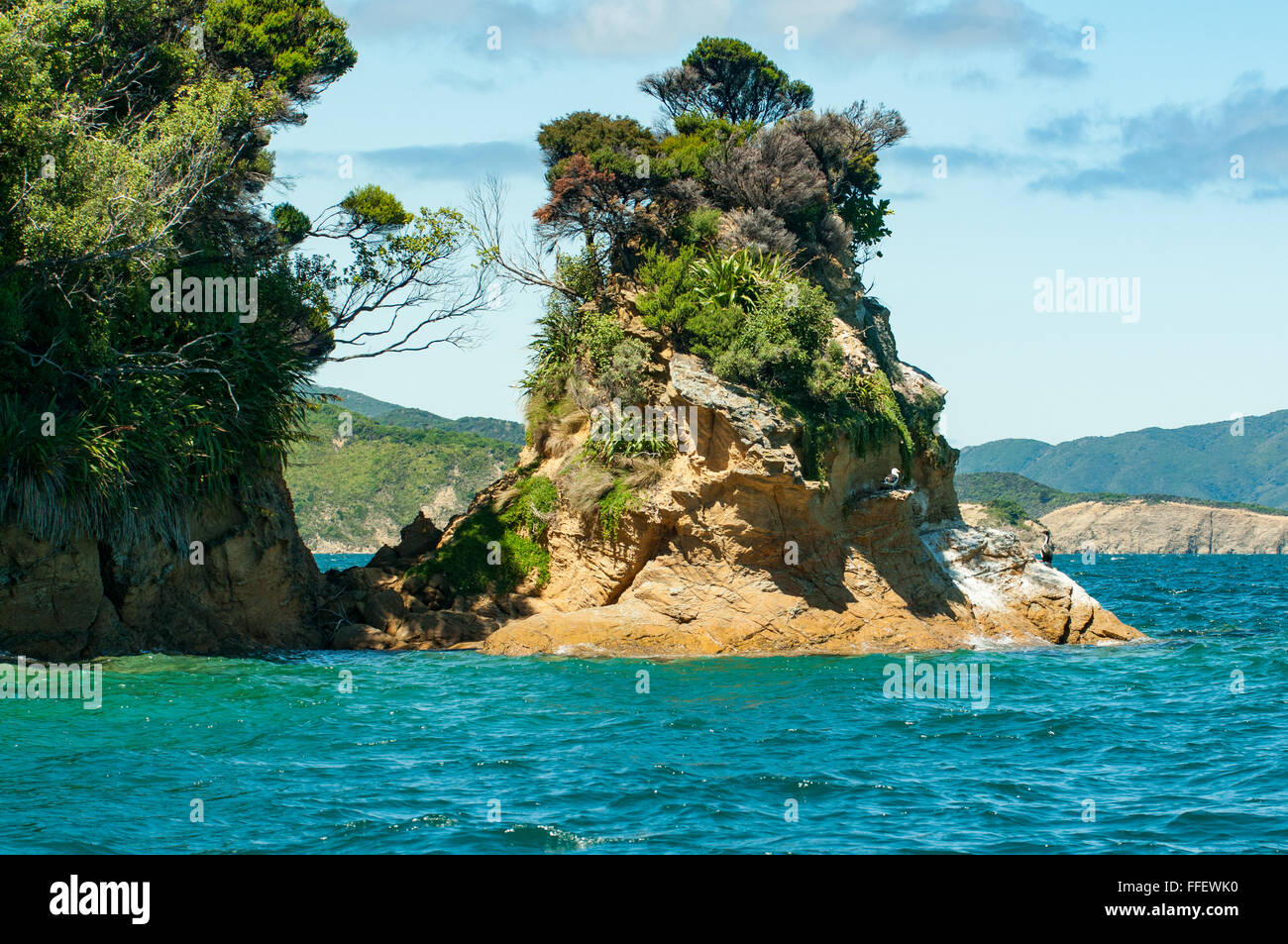 Resolution bay new zealand hi-res stock photography and images - Alamy
