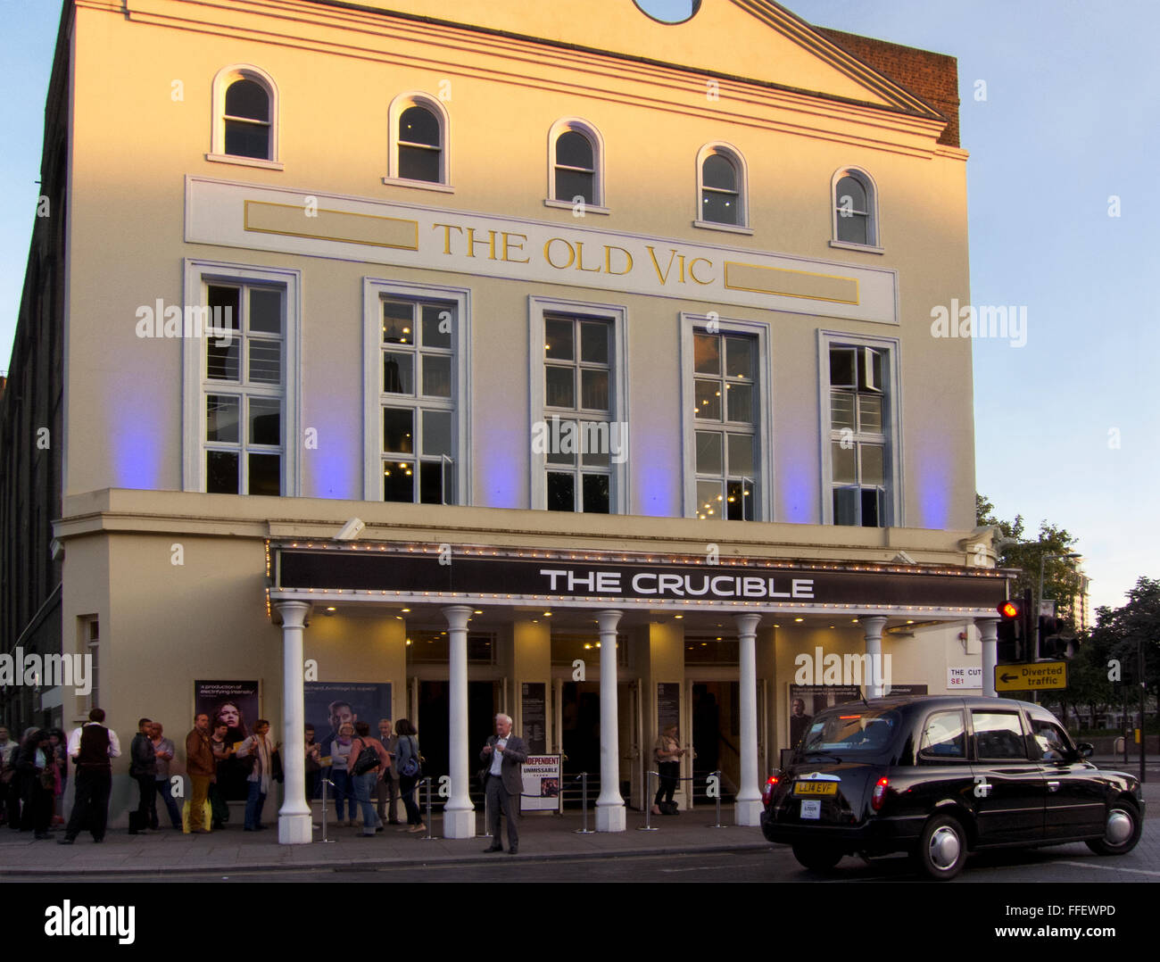 The old vic theatre hi-res stock photography and images - Alamy