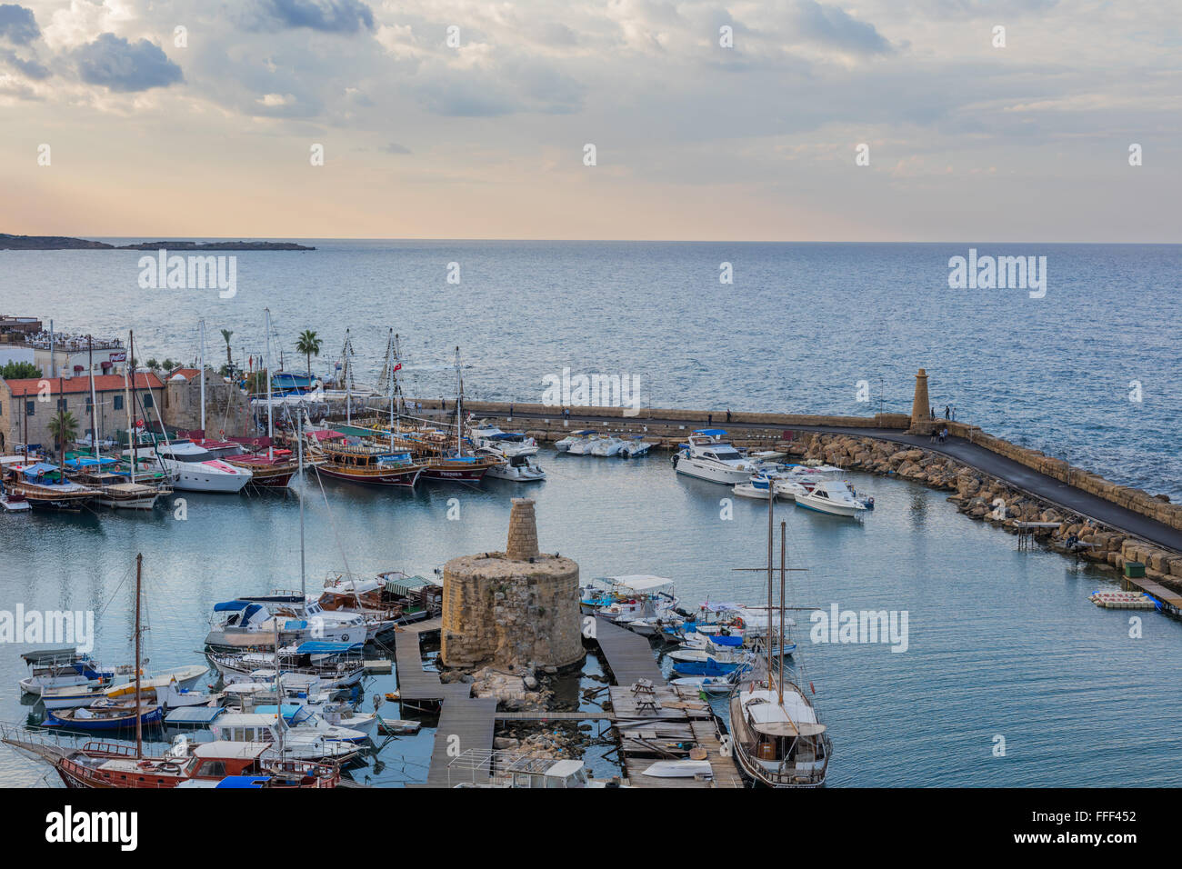 Kyrenia ship hi-res stock photography and images - Alamy