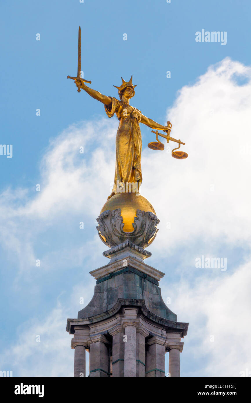 Lady justice old bailey hi-res stock photography and images - Alamy