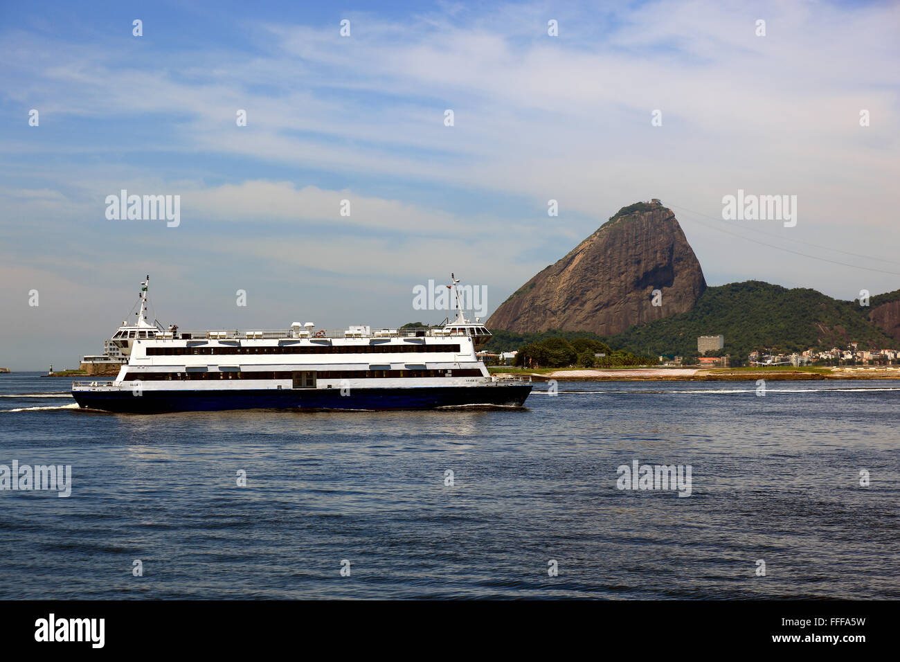 Ship at guanabara bay in rio de janeiro hi-res stock photography and ...