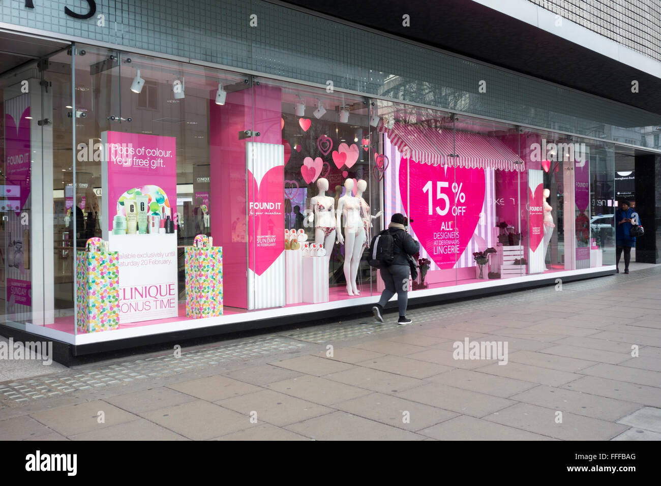 Department Store Window Display High Resolution Stock Photography and ...