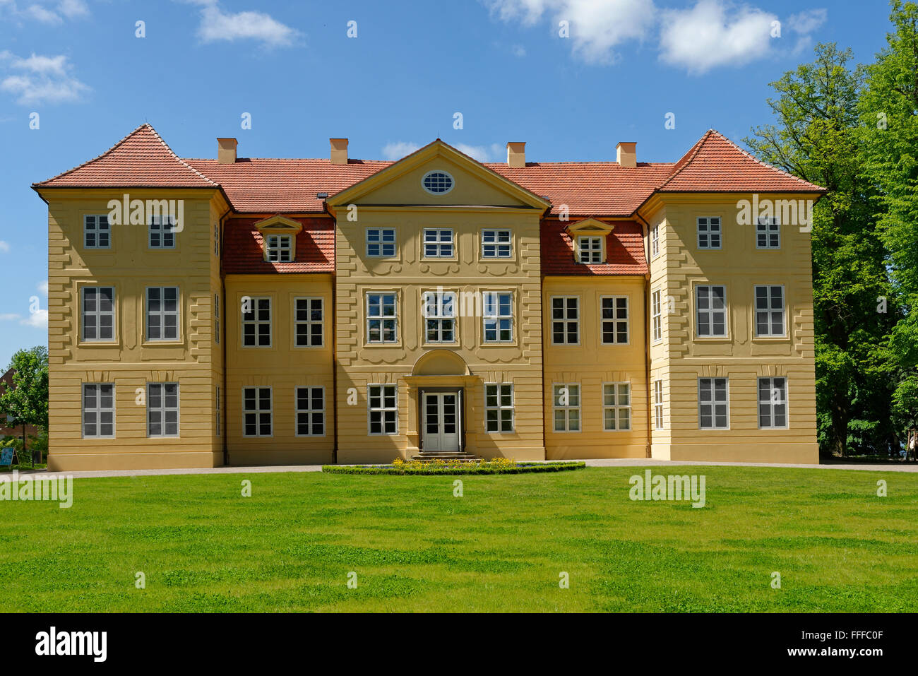 Schloss mirow hi-res stock photography and images - Alamy