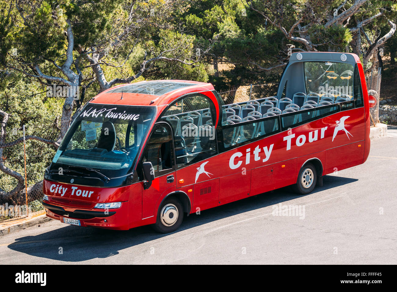 Bus service france hi-res stock photography and images - Alamy