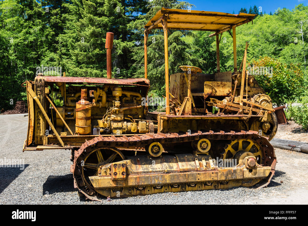 Logging museum history bulldozer vintage hi-res stock photography and ...