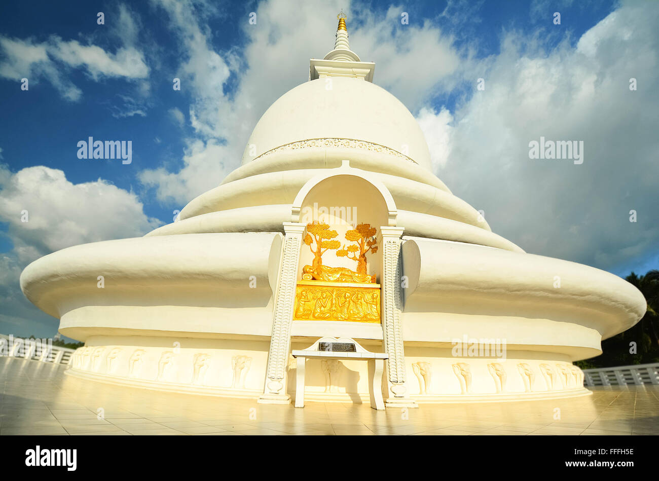 Srilanka, temple, pagoda hi-res stock photography and images - Alamy