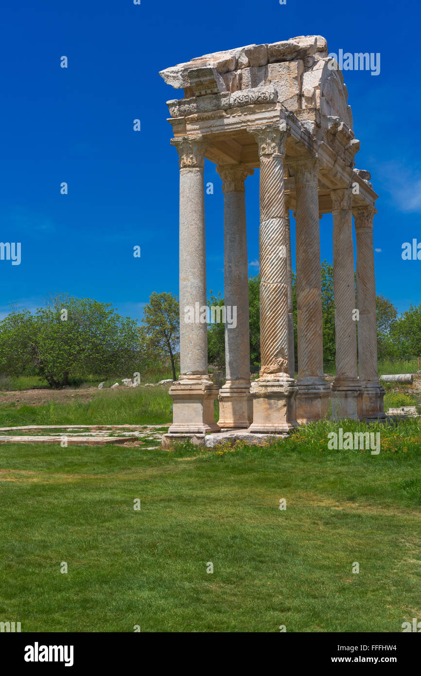 Tetrapylon, ruins of ancient Aphrodisias, Aydin Province, Turkey Stock Photo - Alamy