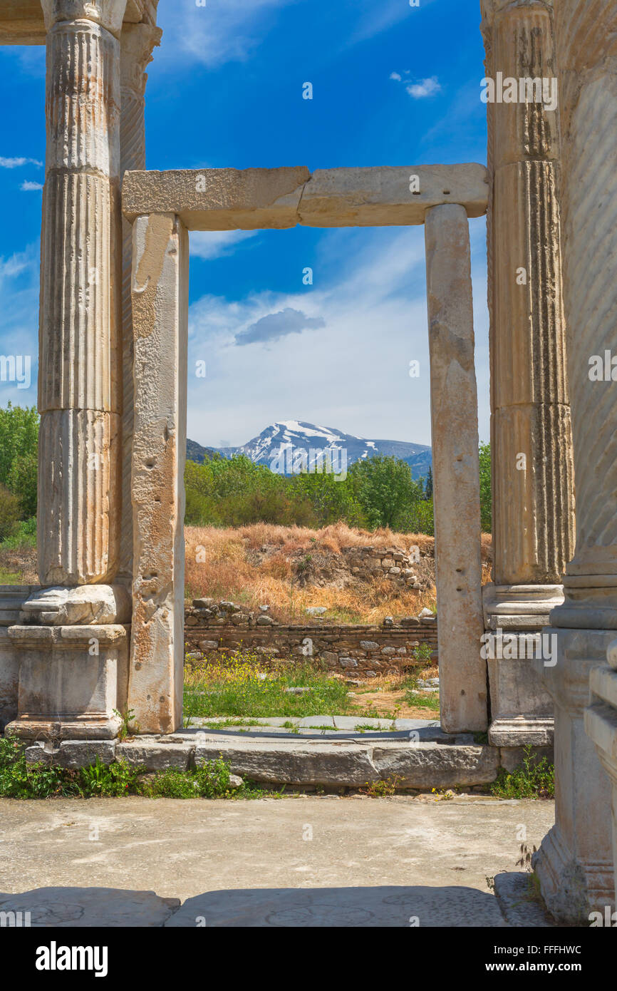 Tetrapylon, ruins of ancient Aphrodisias, Aydin Province, Turkey Stock Photo - Alamy