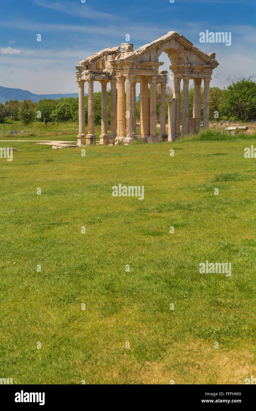 Tetrapylon, ruins of ancient Aphrodisias, Aydin Province, Turkey Stock Photo - Alamy