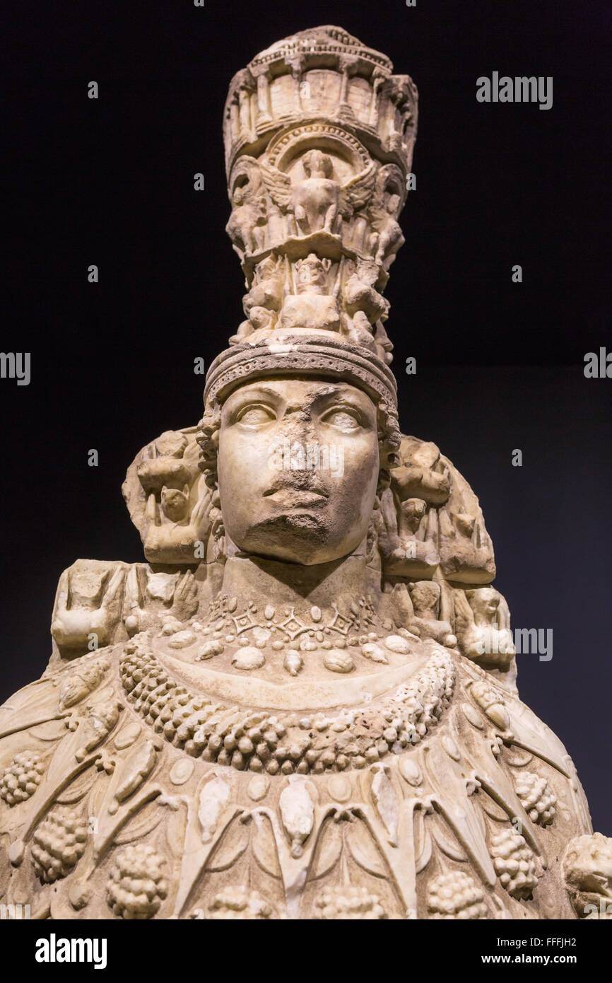 Statue of ephesus artemis hi-res stock photography and images - Alamy