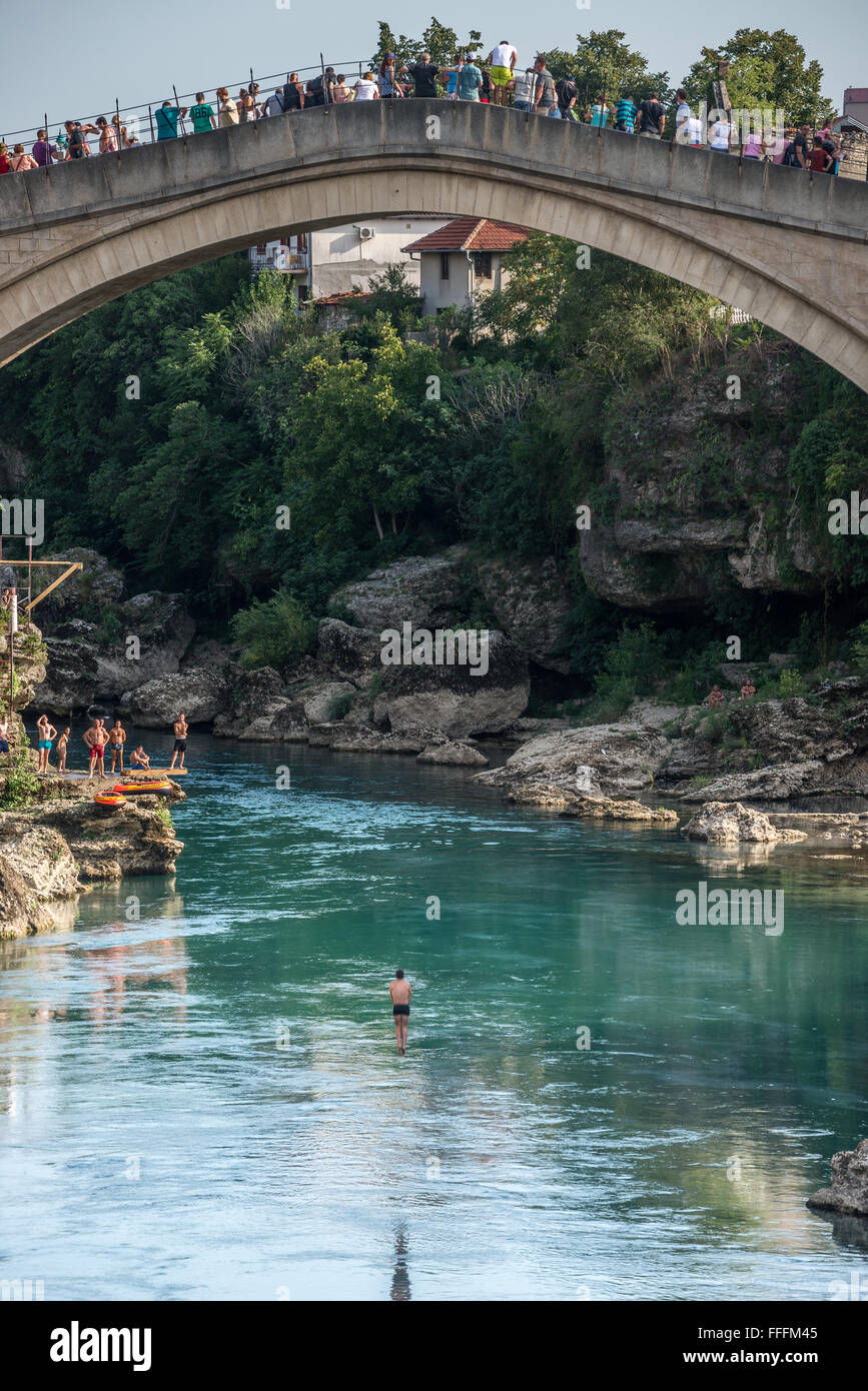 Mostar bridge jumping hi-res stock photography and images - Alamy