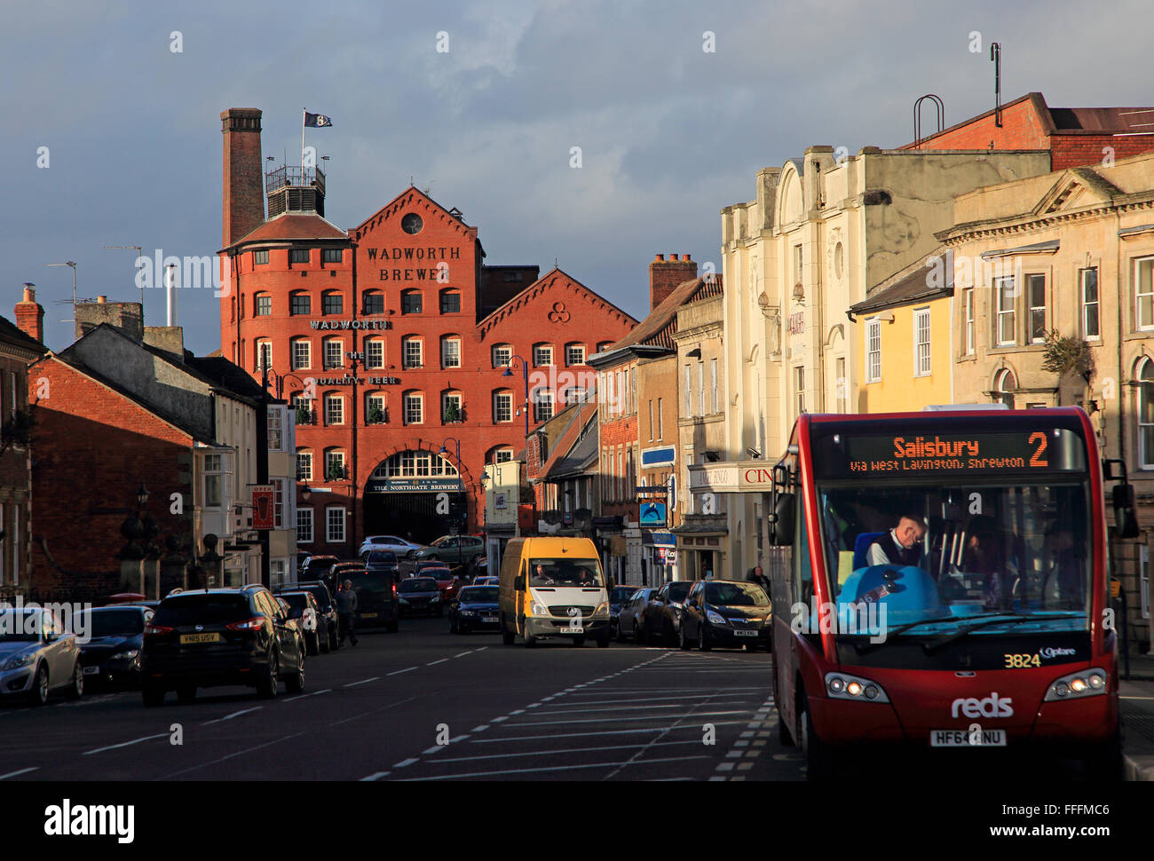 Town centre Devizes, Wiltshire, England, UK view to Victorian building ...