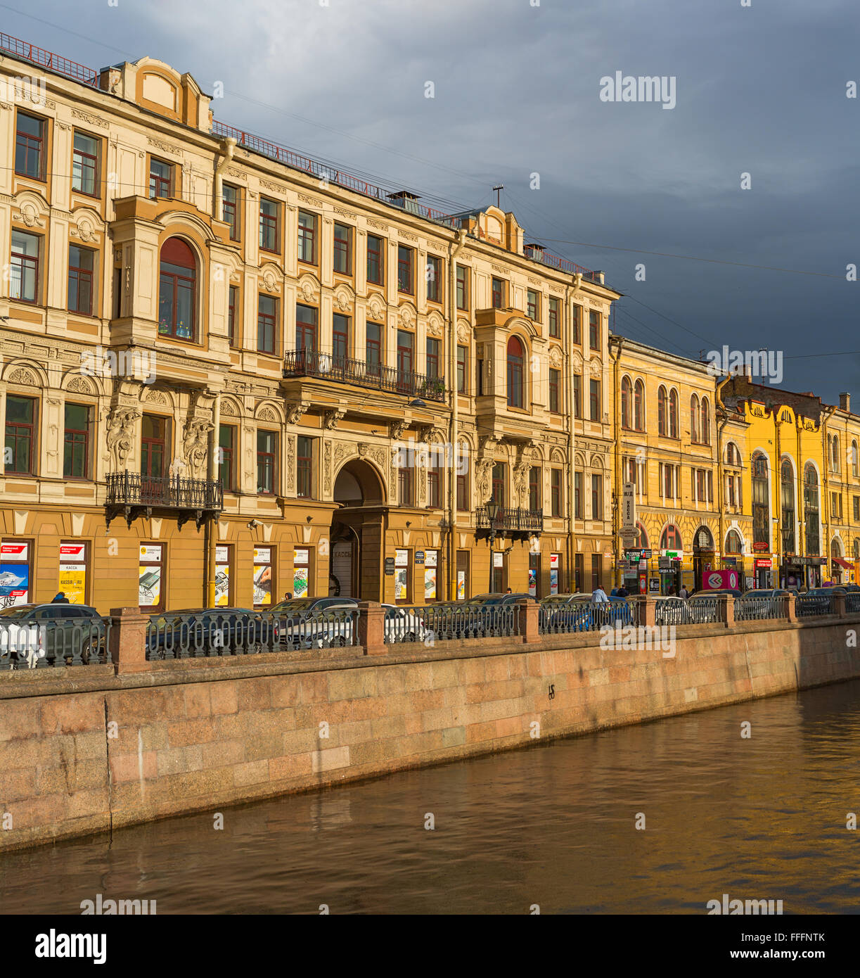 Petersburg canal hi-res stock photography and images - Alamy