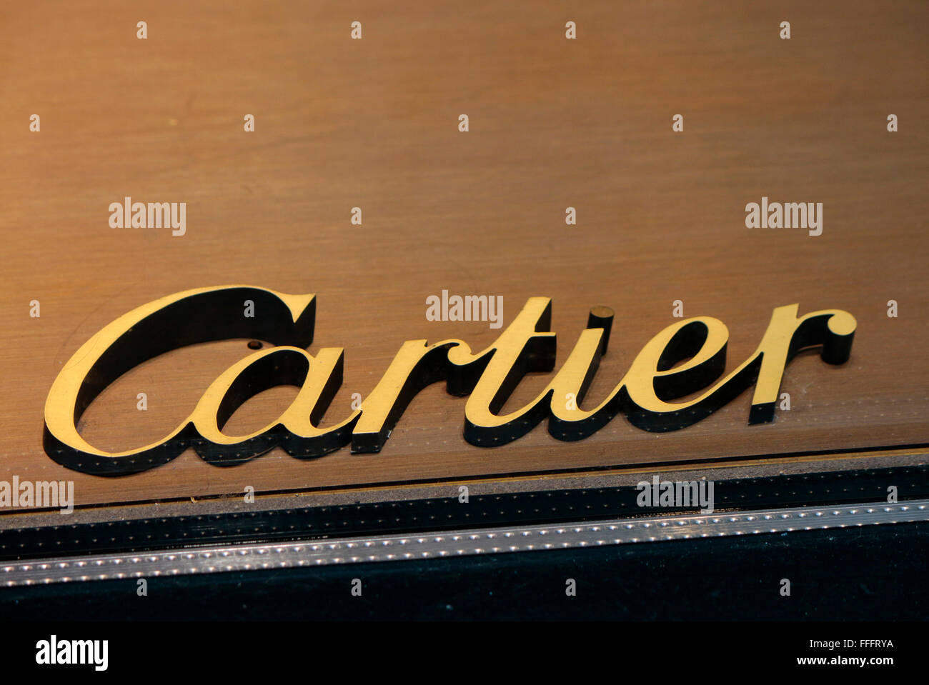 Cartier logo hi-res stock photography and images - Alamy