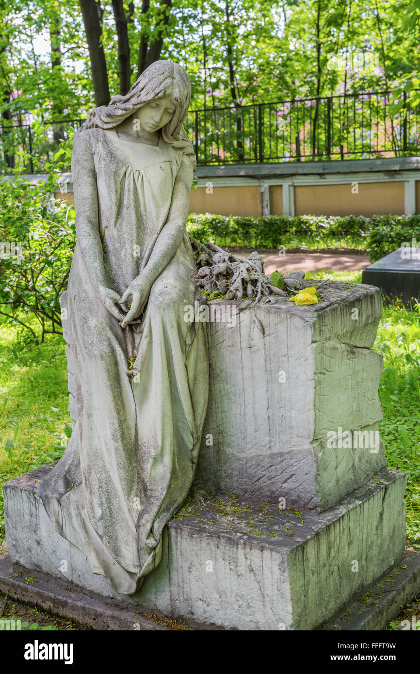 Alexander nevsky lavra tikhvin cemetery hi-res stock photography and ...