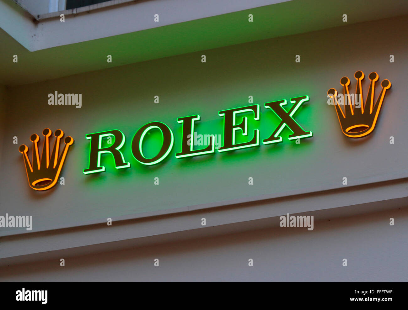 Rolex logo hi-res stock photography and images - Alamy