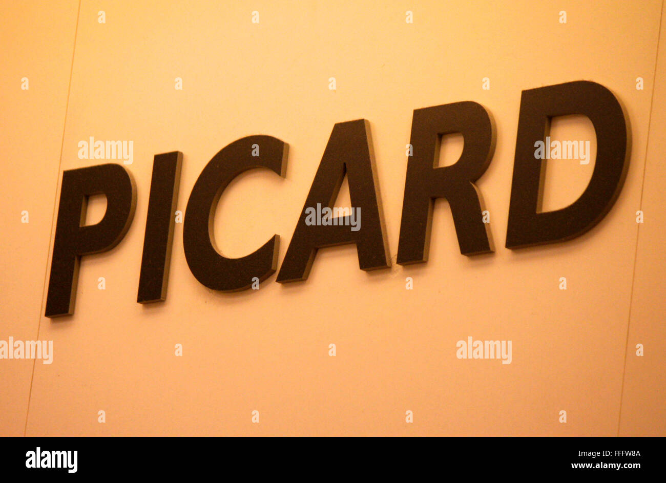 Picard logo hi-res stock photography and images - Alamy