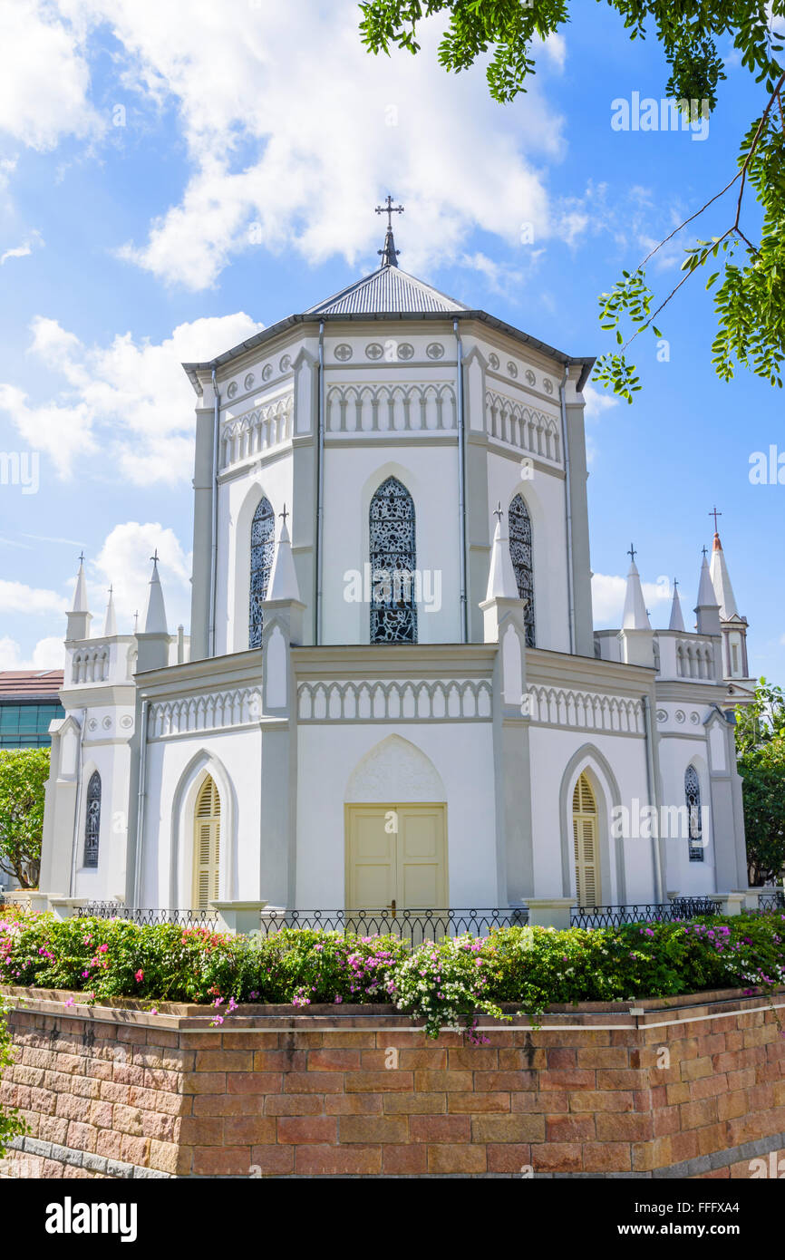 Gothic style hall in the CHIJMES complex, Singapore Stock Photo - Alamy