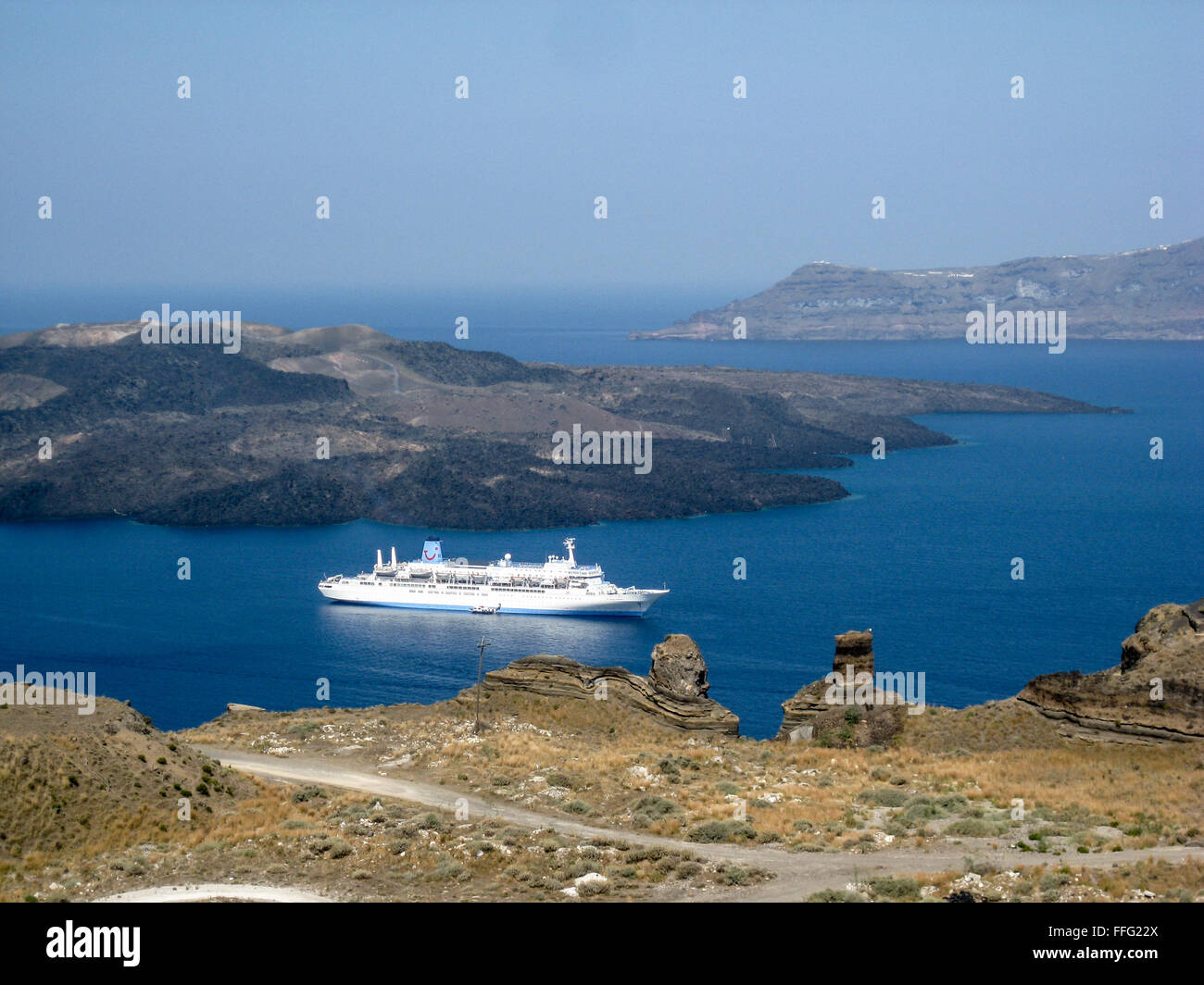 Santorini Transatlantic Boat Greece Stock Photo - Alamy