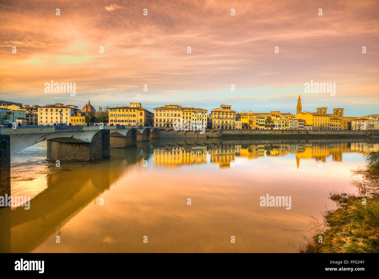 Tuscany italy sunset panorama hi-res stock photography and images - Alamy