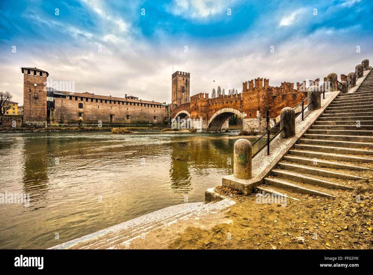 Pedestrian street of verona hi-res stock photography and images - Alamy