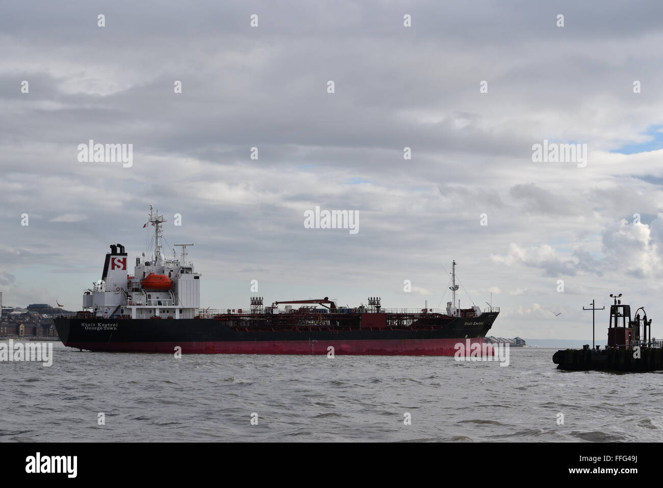 Birkenhead ship hi-res stock photography and images - Alamy