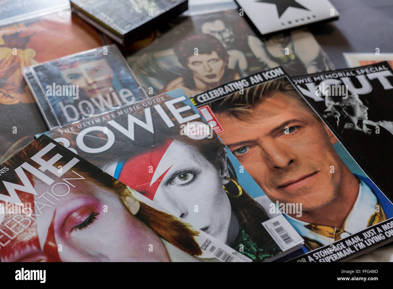 David Bowie - Collection of albums,vinyl,cd's magazines and memorabilia ...