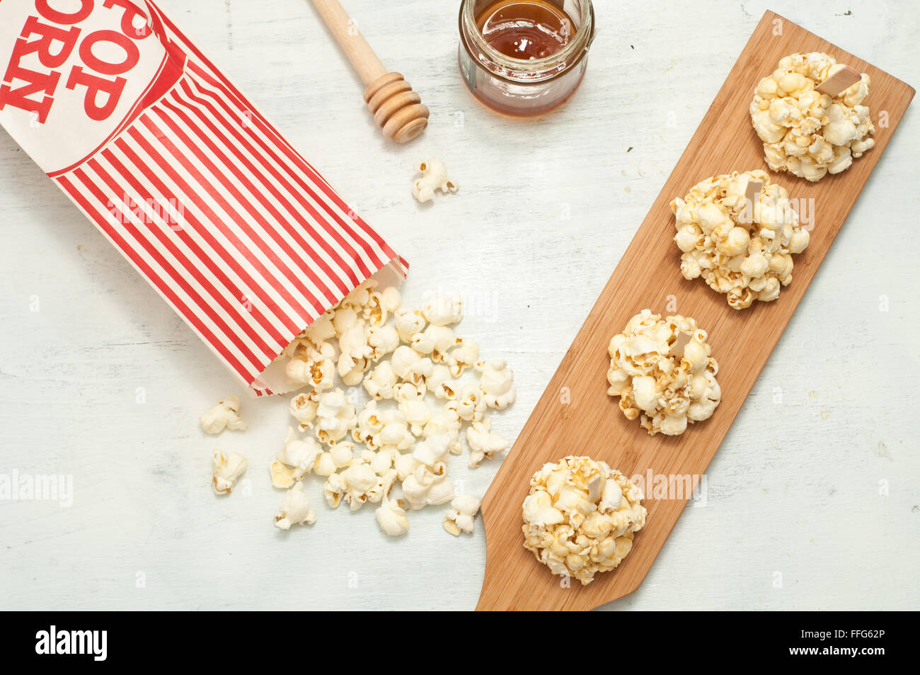 Honey popcorn hi-res stock photography and images - Alamy