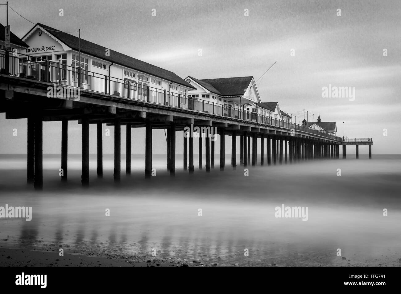 Southwold Pier on the Suffolk coastline Stock Photo - Alamy