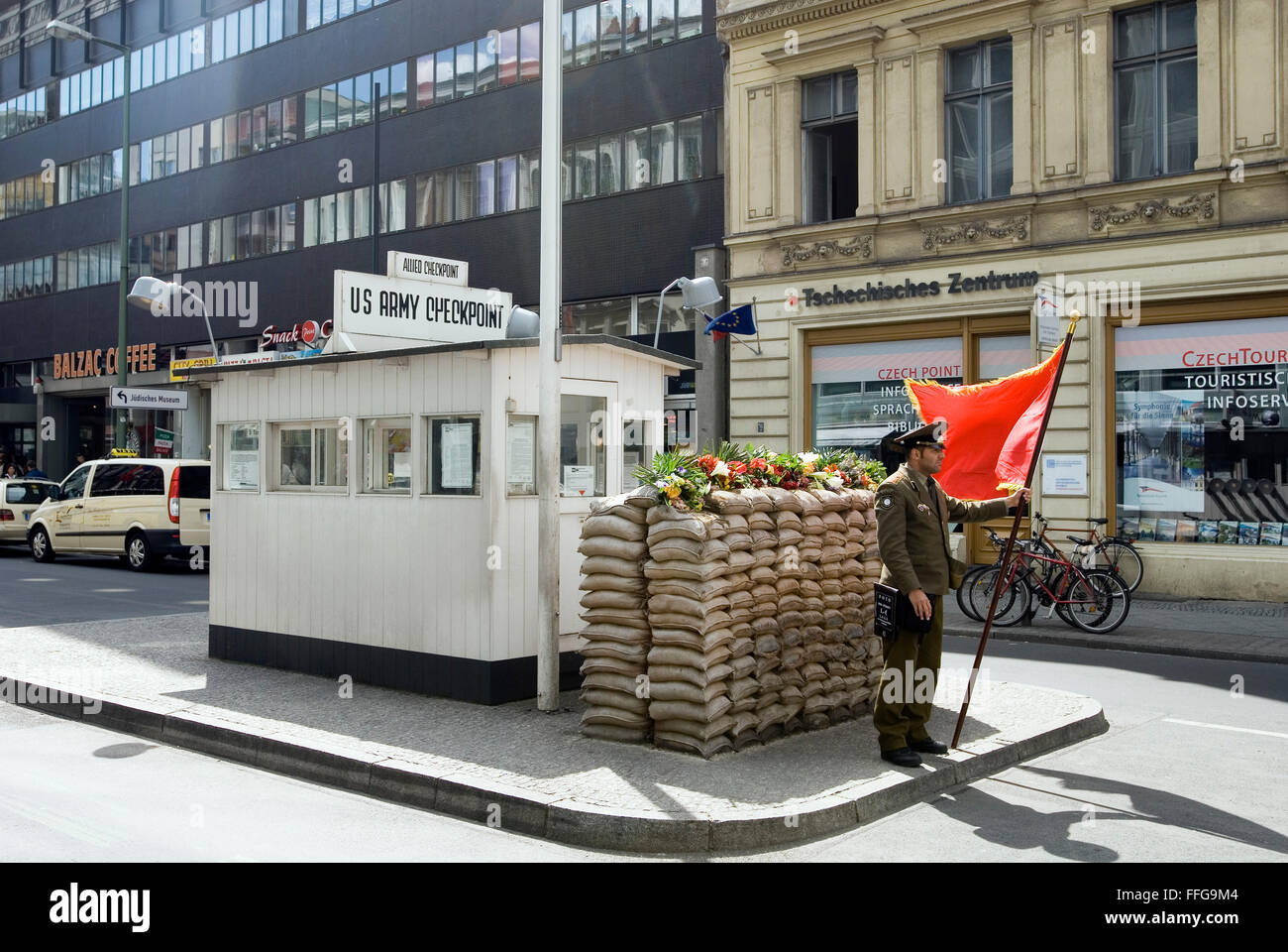 Ddr poster hi-res stock photography and images - Alamy