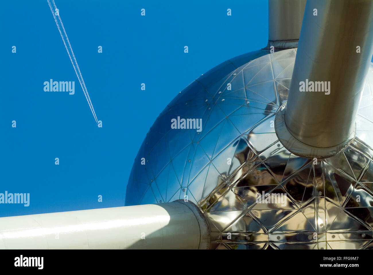Atomium Worldfamous Monument of an iron atomic nucleus Brussels Belgium ...