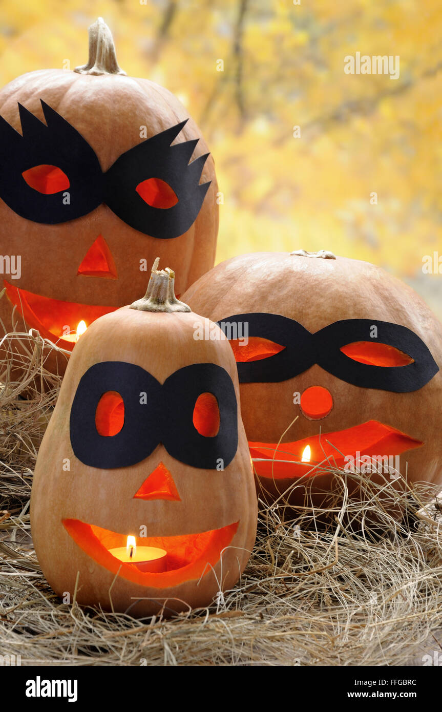 Bandits mask hi-res stock photography and images - Alamy