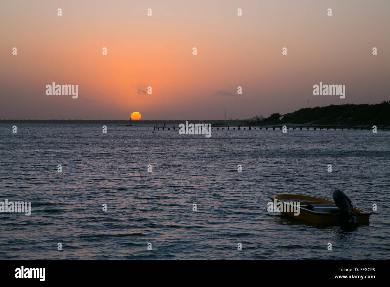 Cancun mexico sunset hi-res stock photography and images - Alamy
