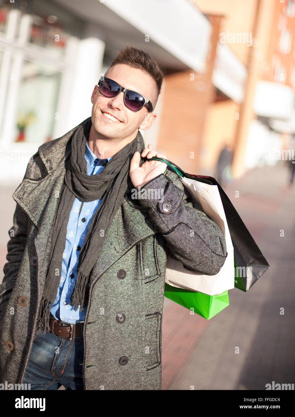 Shopping fashion men hi-res stock photography and images - Alamy