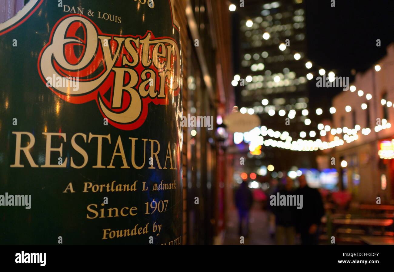 The Dan and Louis Oyster Bar, Portland OR Stock Photo - Alamy