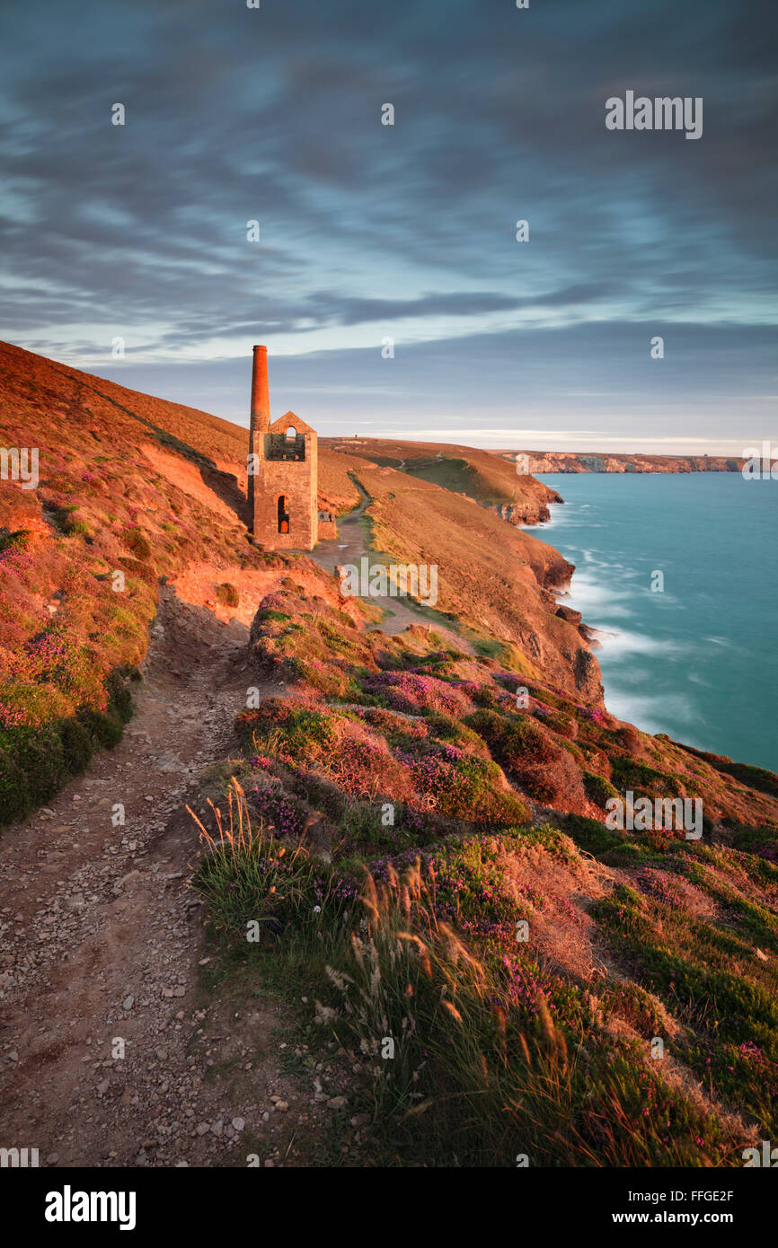 A Cornish Engine House at Wheal Coates in Cornwall Stock Photo - Alamy